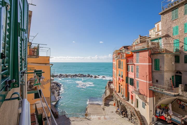 Nouvelle Chambre Vue Mer Latérale Dans Le Port - Riomaggiore