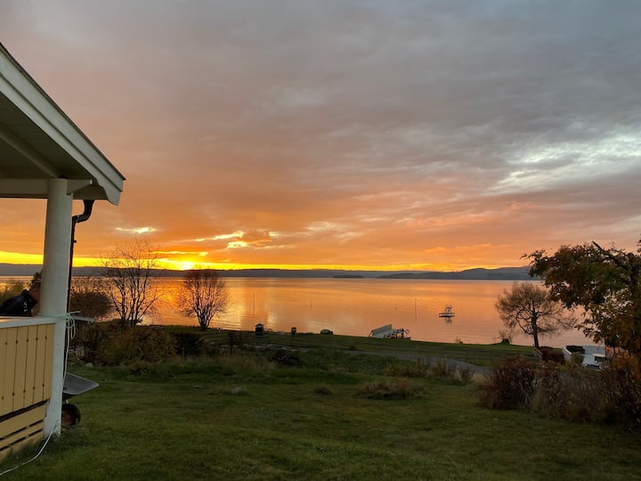 Perle I Mjøsas Vannkant - Stange