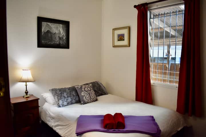 Serene House Bedroom 2 - Cairns