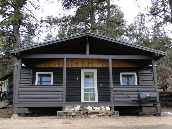 3 Pines Cabin Near Mt Rushmore At Pine Rest Cabins - Hill City, SD