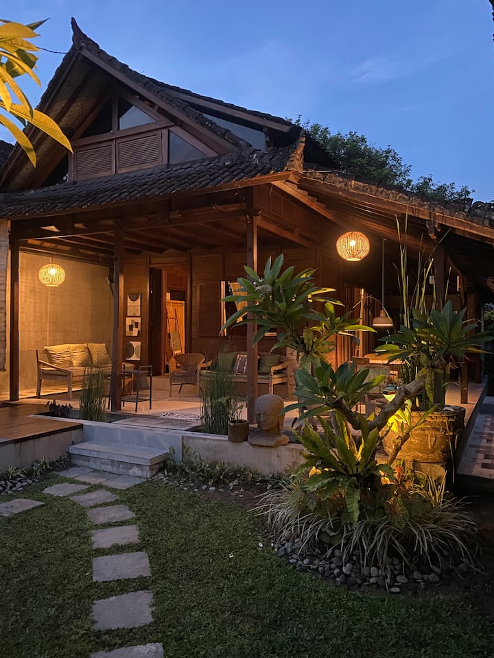 Lovely Artist Home In Ubud - Bali