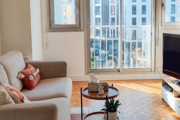 Proche Du Paris Centre - Appartement Confortable - La Défense