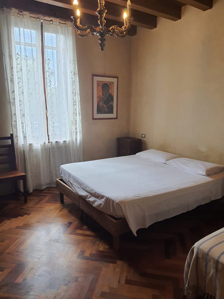 B&b2, Vicino Al Centro Zona Porta Vescovo - Vérone