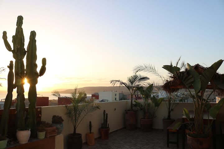 Calm & Spacious Villa With Ocean Views In Tamraght - Taghazout