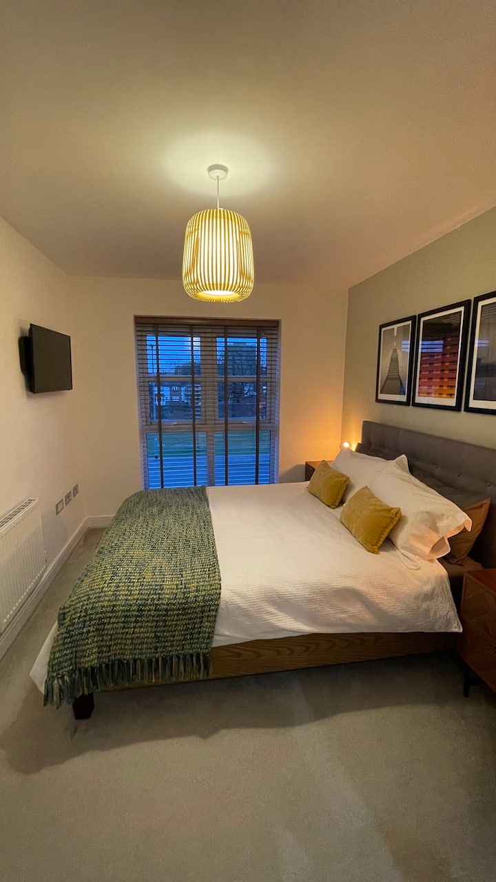 Canal Side Town House  In Ancoats, Close To Nq - 맨체스터