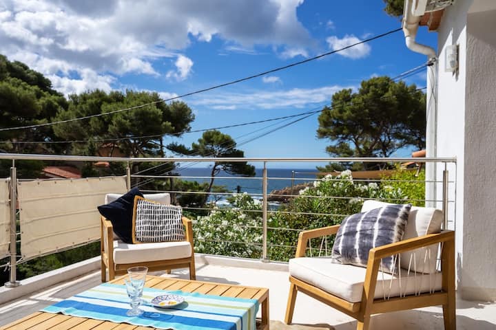 Zeitgenössische Villa Im Malerischen Calanque Des Figuières - Sausset-les-Pins