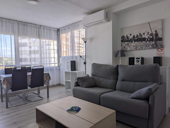 Moderno Apartamento En Benidorm - Benidorm