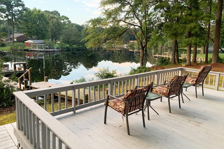 Virginia Lake House Vacation Rentals - United States | Airbnb
