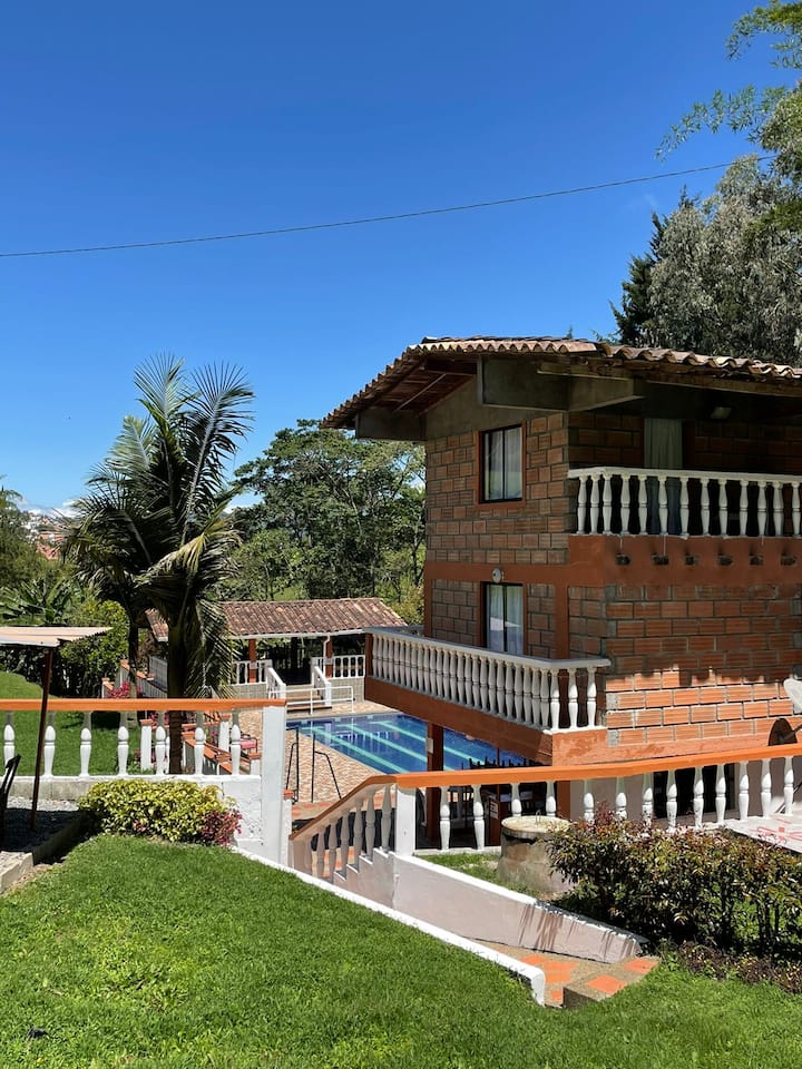 La Raquel - Cottage & Pool - Rionegro