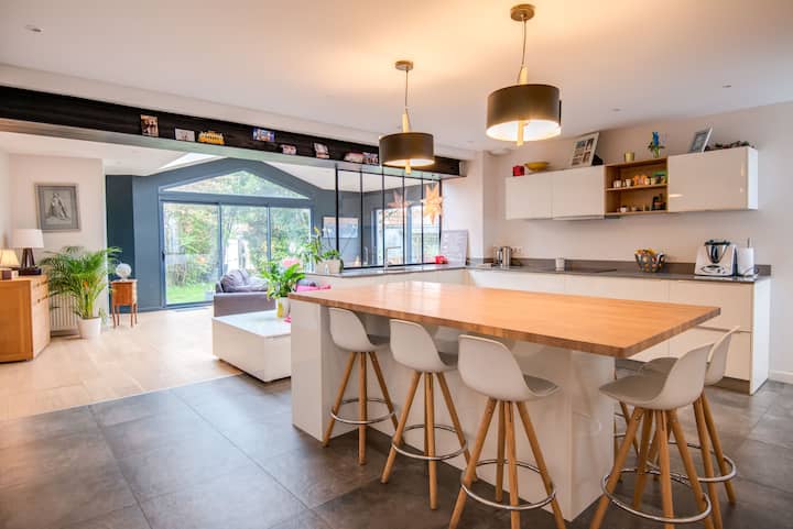 Maison Moderne 220m2 Avec Jardin 6 Chambres Centre - Nantes