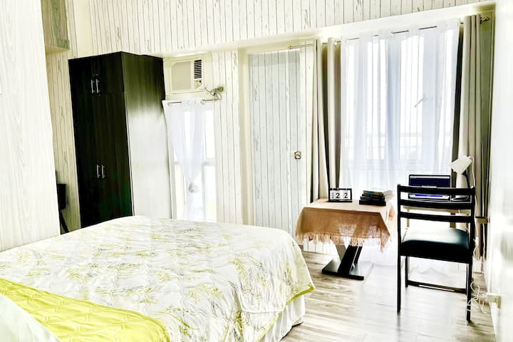 Family 2br| Full Taal Lake And City View| | Pool - Tagaytay