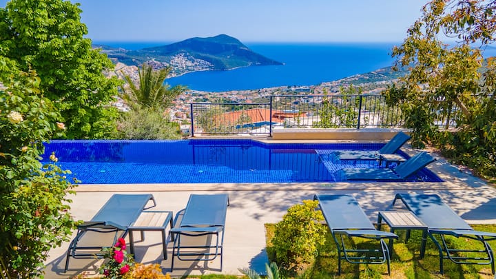 8 Kişilik Denize Yakın, Bahçeli Ve Jakuzili Villa - Калкан