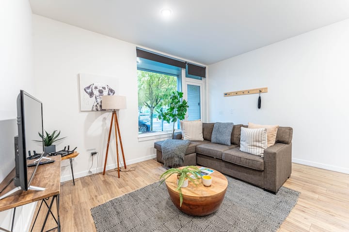 Stroll To Restaurants New Laurelhurst Loft - Portland, OR