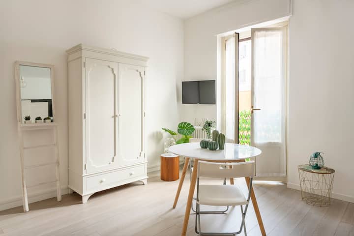 Charmant Et Joli Dans Le Centre De Milan - Milan