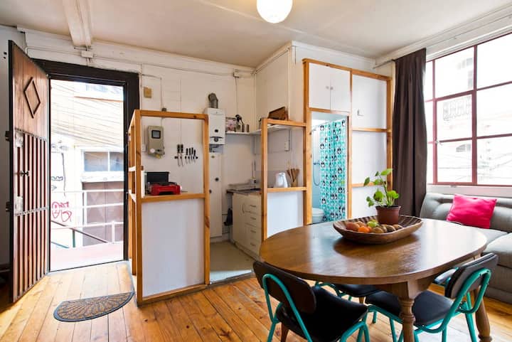 Departamento Privado Luminoso En Cerro Alegre - Valparaíso