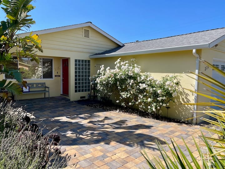 Westside 3br Beach House, Ideal Location - Santa Cruz, CA