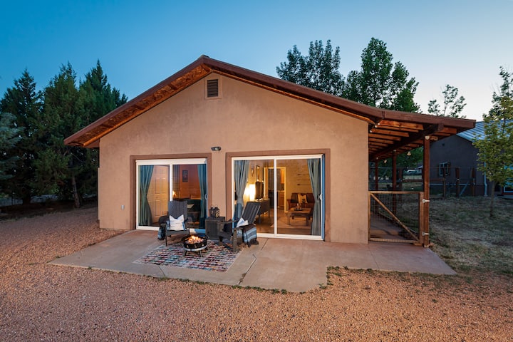 Vermillion Oasis Vacation Retreat In Kanab, Utah! - Kanab, UT