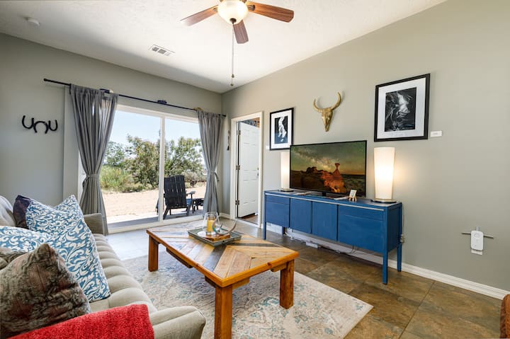 Vermillion Oasis Vacation Retreat In Kanab, Utah! - Kanab, UT