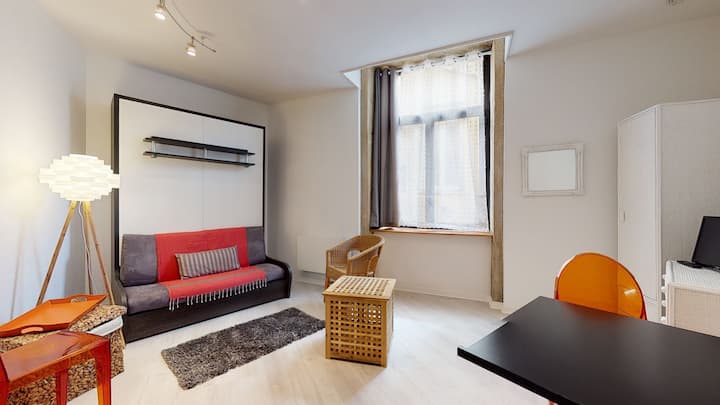 Pianino: Vaste Studio Calme Frais - Lyon