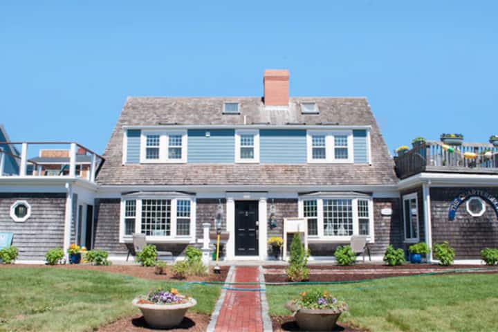 The Quarterdeck - Cohasset, MA