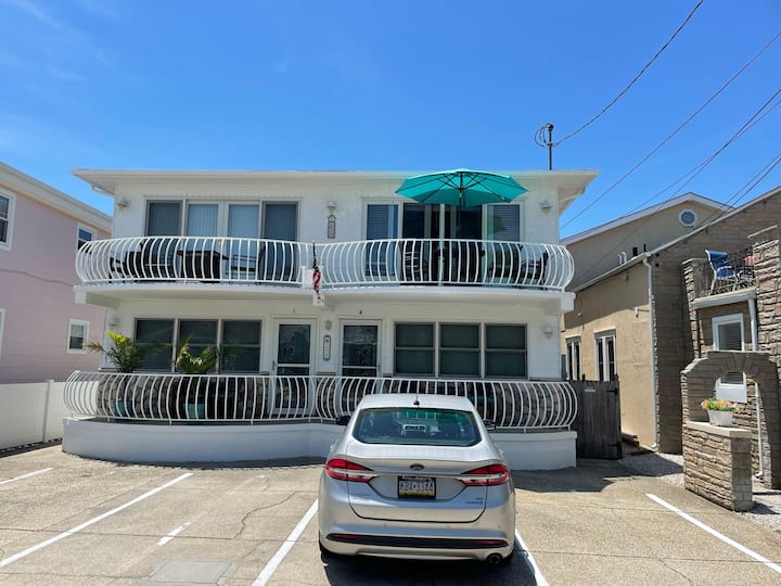 3 Bedroom Ww Crest Condo * 2.5 Blocks To The Beach - Wildwood Crest, NJ