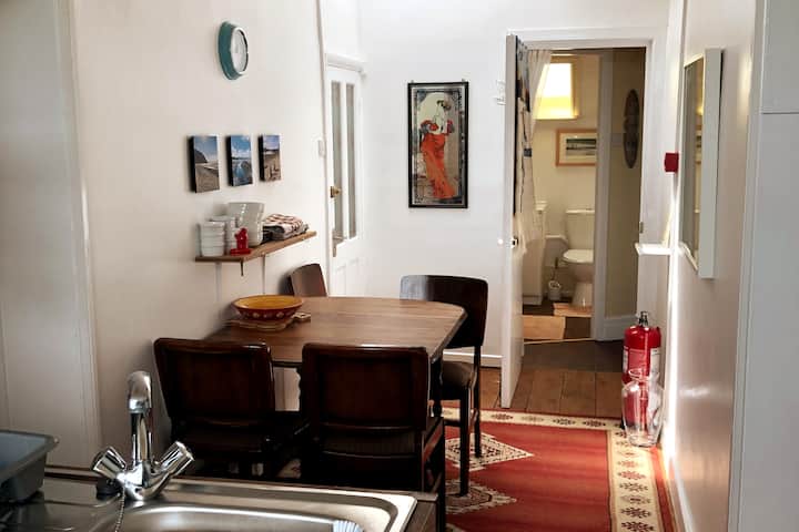 Top Floor Flat By The Castle. Great Views +Parking - Conwy
