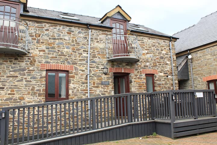 H7 - The Stables - Aberystwyth