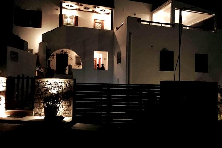 Apartment House Overlooking The Port Of The Island - Milos