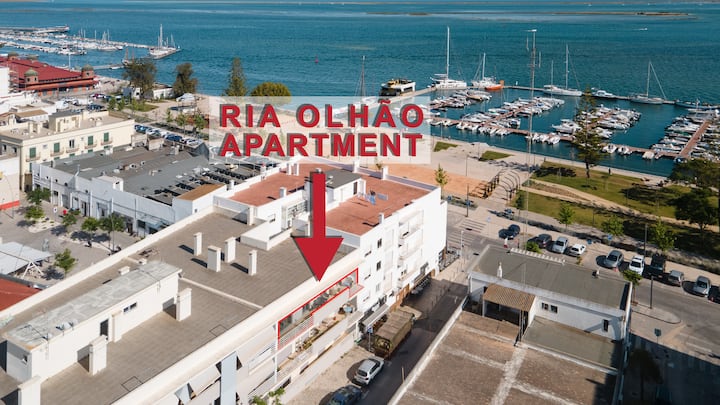 Spacious With Views & Parking - Olhão