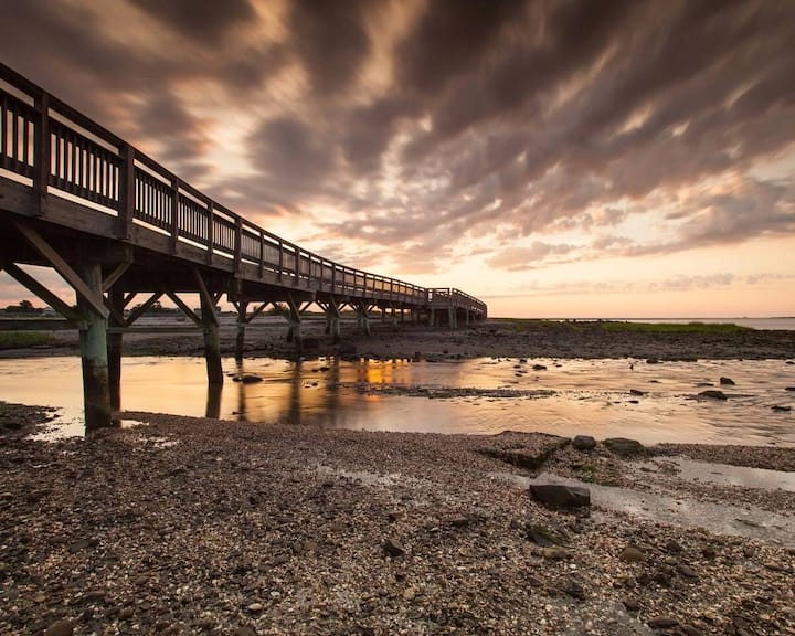 Comfortable Beach Living. - Milford, CT