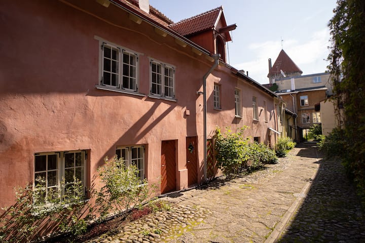 Medieval Home 3 In The Heart Of Tallinn’s Old Town - Tallinn