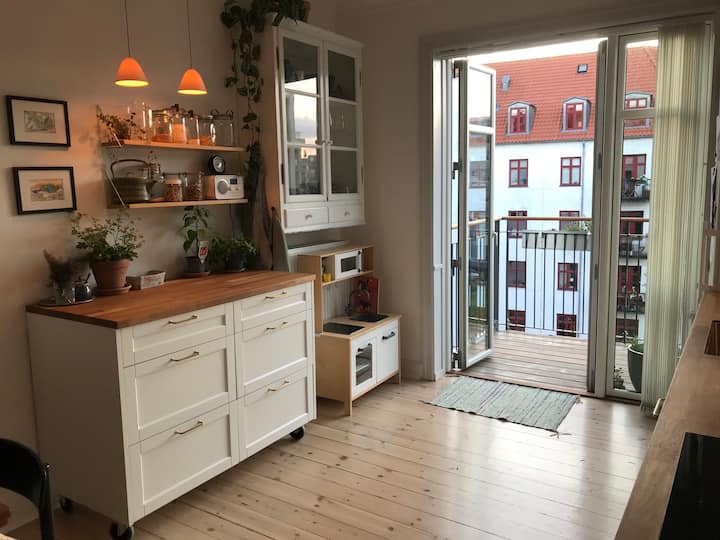 Cosy Appartment With Balcony Close To Citycenter - Copenhagen