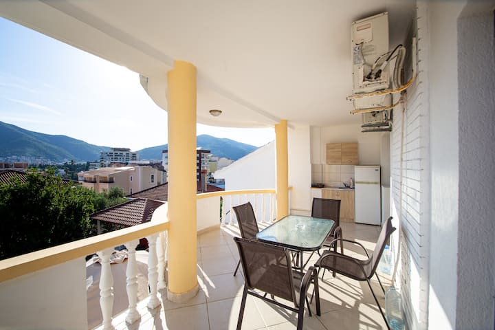 Apartment Near The Sea, Huge Balcony, Amazing View - Budva
