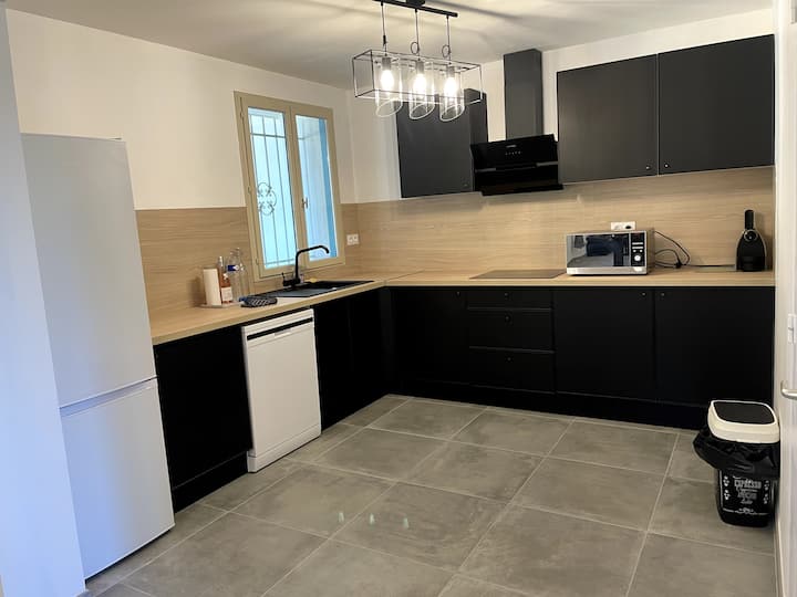 Gite La Camargue Piscine, Wifi Près Montpellier - Montpellier