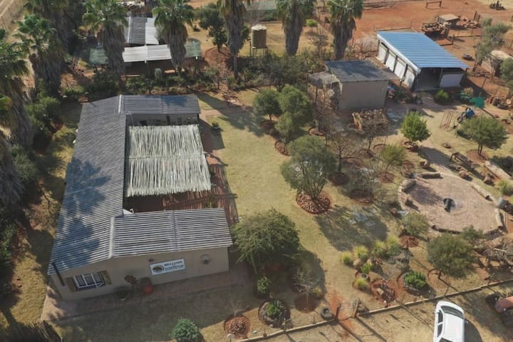 Jumphouse Accommodation One - Hartbeespoort