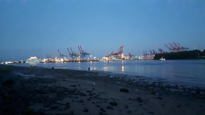 Hamburg Elbstrand - Hamburg