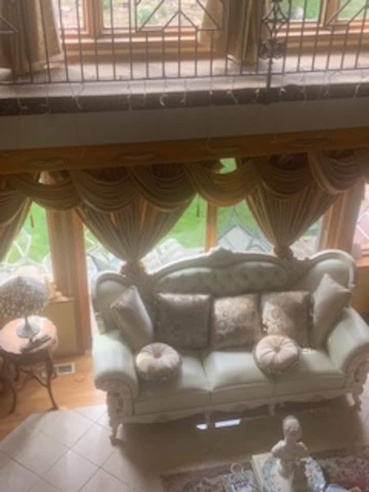 La Alahambra - Ypsilanti, MI