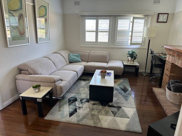 Nanny's Beachside Cottage - Newcastle