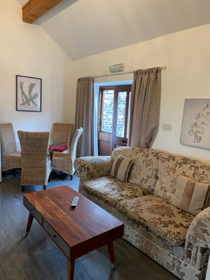 H2 - The Calf Suite - Aberystwyth