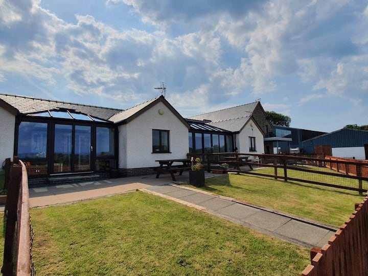 H2 - The Calf Suite - Aberystwyth
