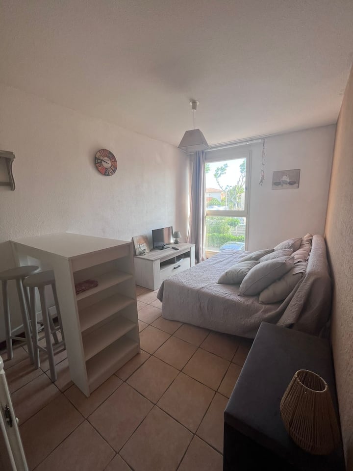 Coquet Studio Dans Résidence Avec Piscine - Gruissan