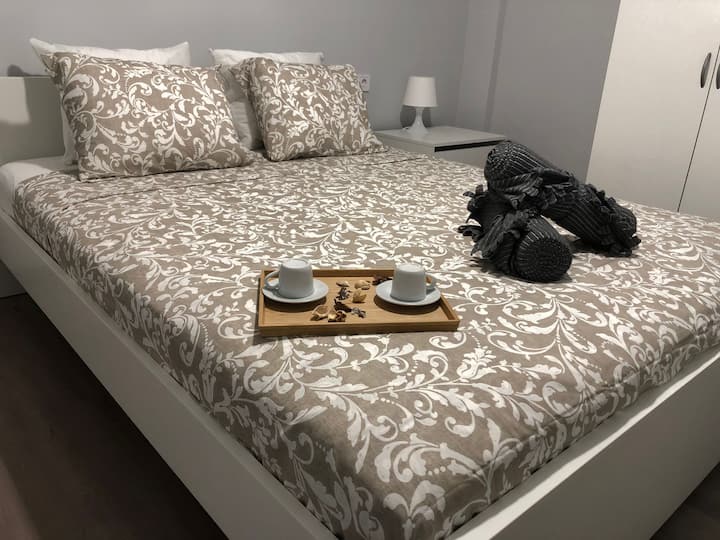 Work + Relaxation | Long Stay Near Beach & Cafés - Favareta