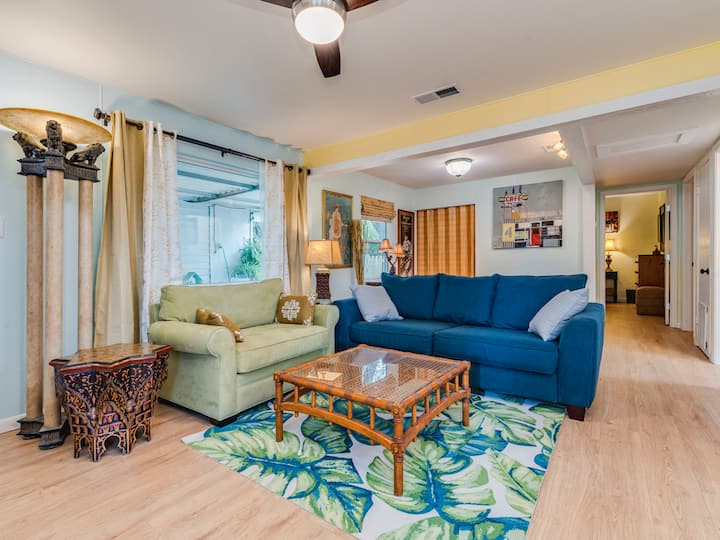 Sunny Sexton South Central Atx 2bd/1ba - Austin, TX