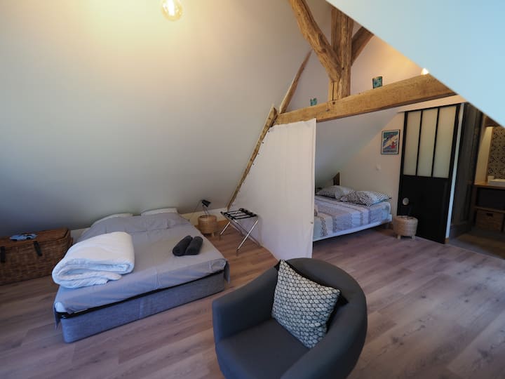 Chambre Quadruple Arnage, Sdb, Idéal 24h/famille - Arnage