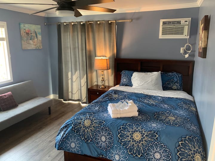 Cozy Room Long-term Rental Near Disneyland - Garden Grove, CA