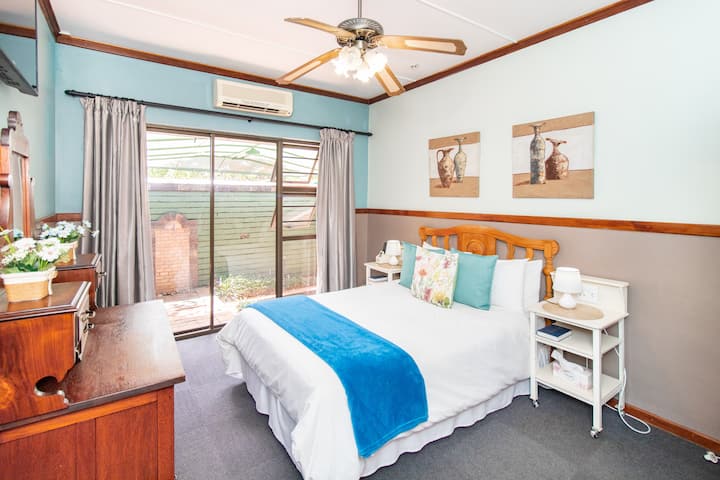 Kleine Eden Guest House, Room 12 - Bloemfontein