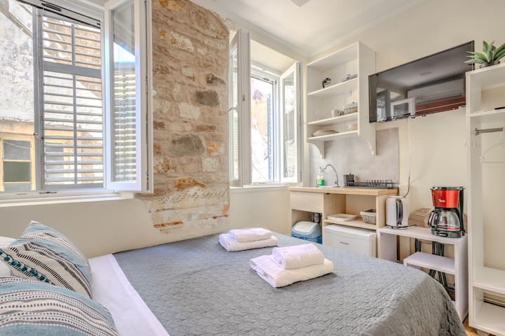 Jole Tiny Studio In Corfu Old Town - Corfou