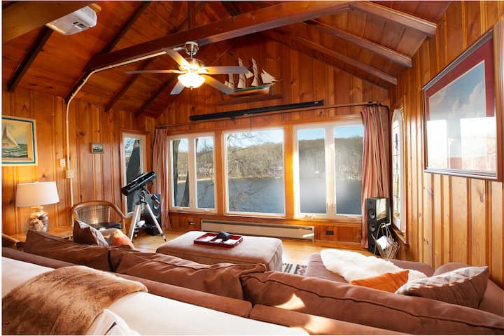 Wake & Lake Lodge - Perfect Winter Getaway - Vernon Township, NJ