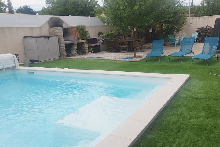 Villa Pour 8 Personnes Avec Piscine - Lac du Salagou