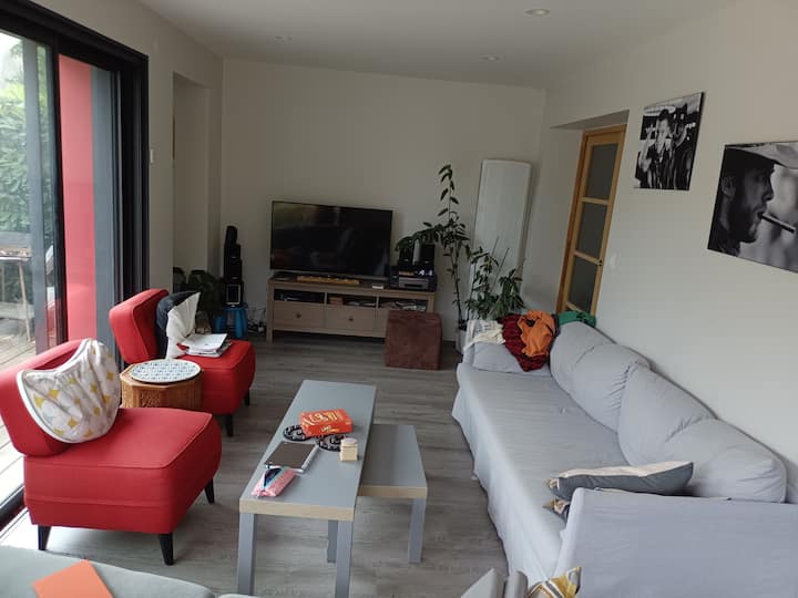 Chambre Agréable Dans Maison De Lotissement - Nantes